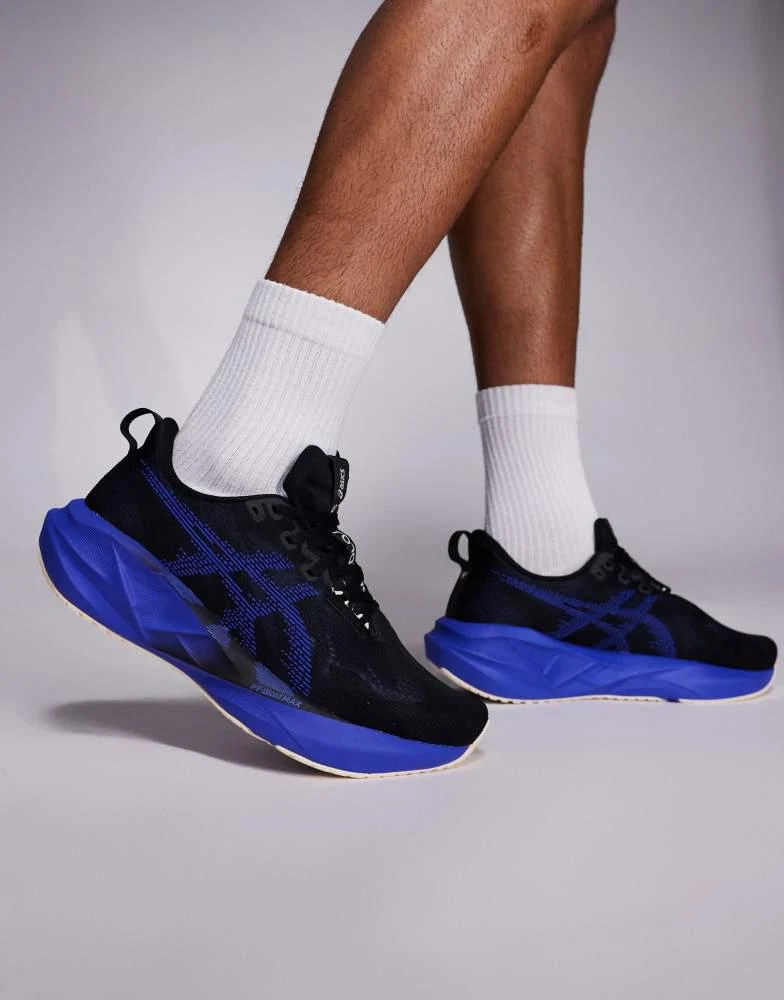 Asics Asics Novablast 5 trainers in black and blue - Free Shipping ...