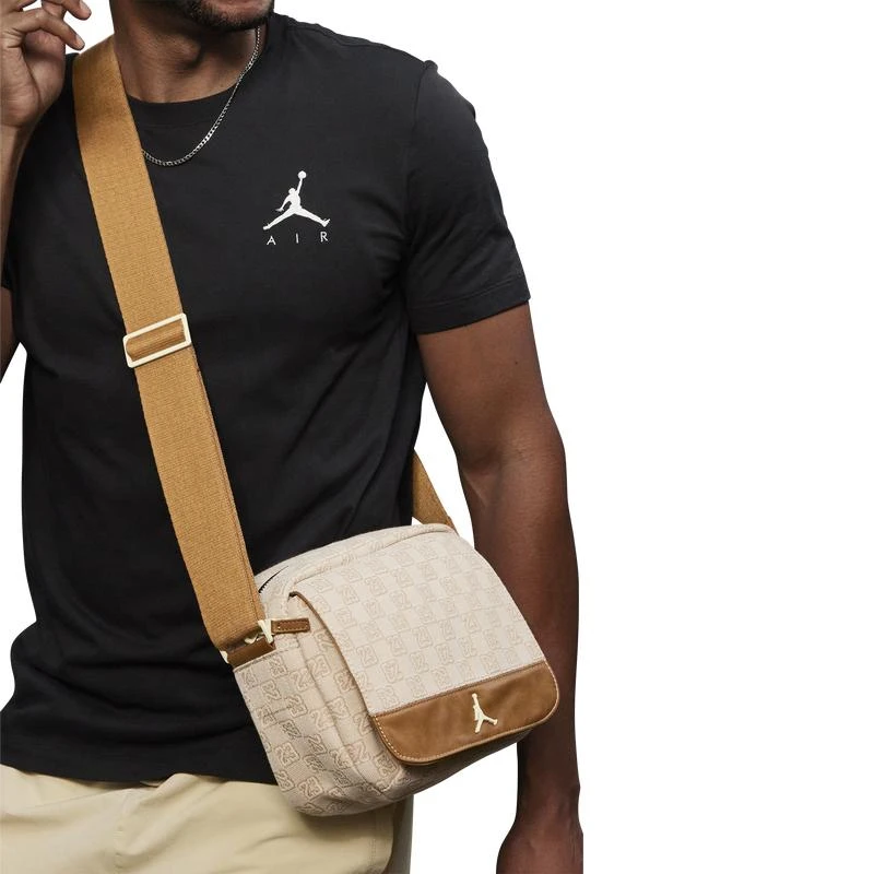 Jordan Jordan Monogram Mini Messenger - Men's - Men's Bags - BeyondStyle