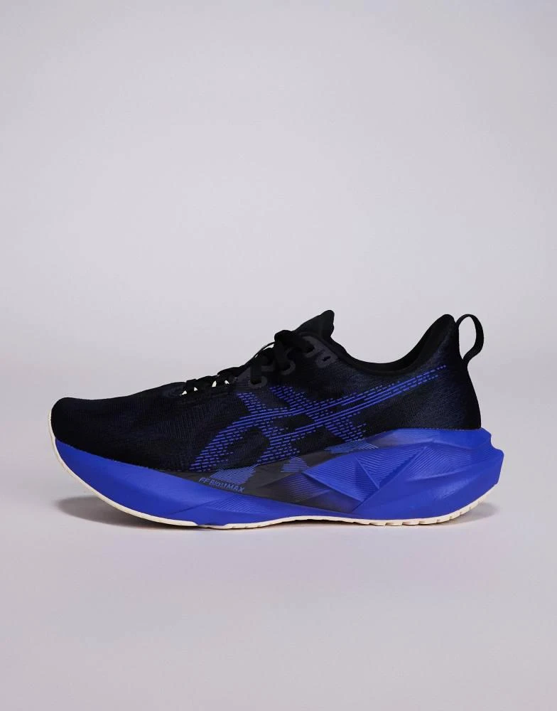 Asics Asics Novablast 5 trainers in black and blue - Free Shipping ...