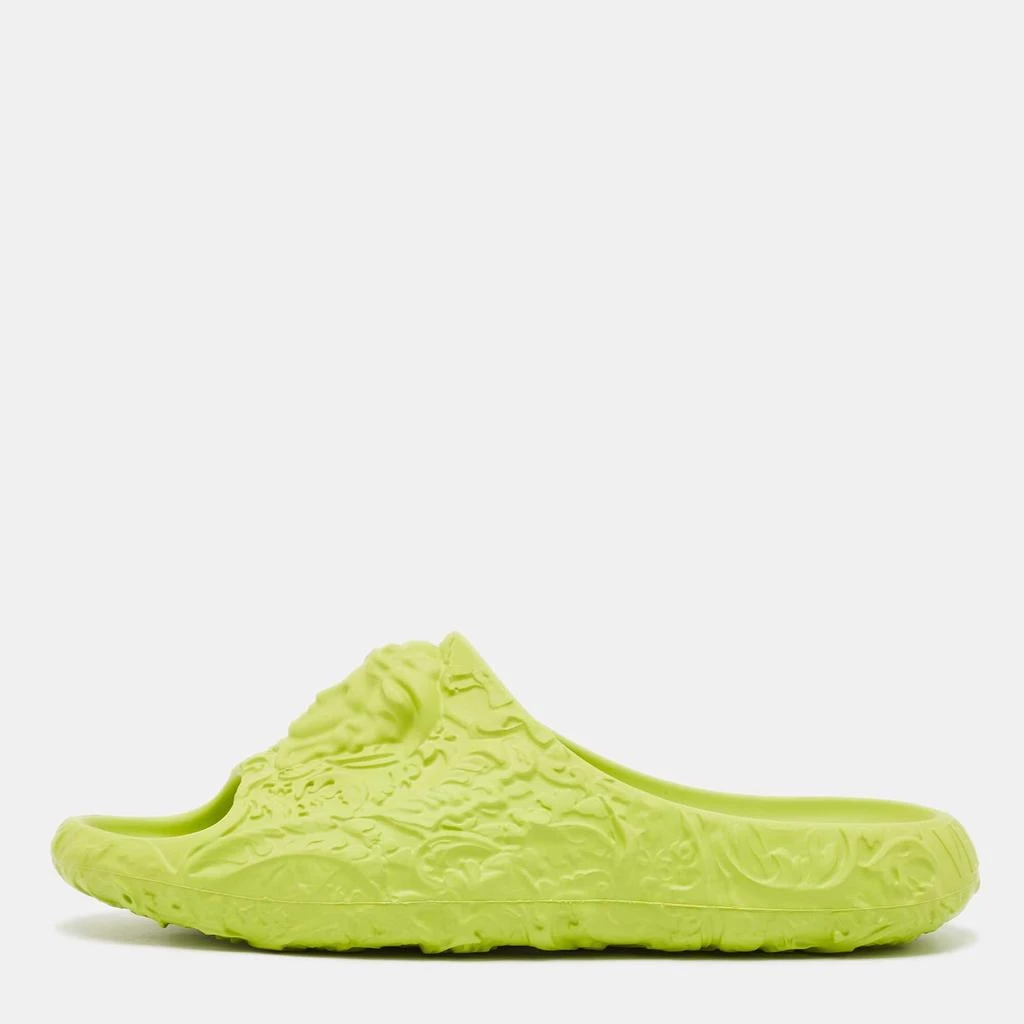 Versace Versace Green Baroque Medusa Embossed Rubber Pool Slides Size ...