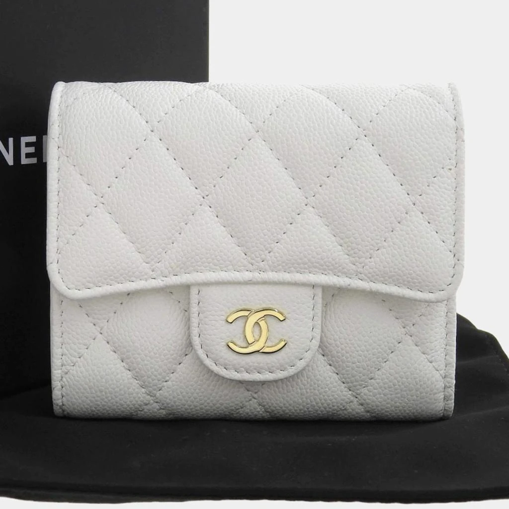 Chanel White Matelasse Caviar Skin Small Coco Mark Tri-Fold Wallet – On ...