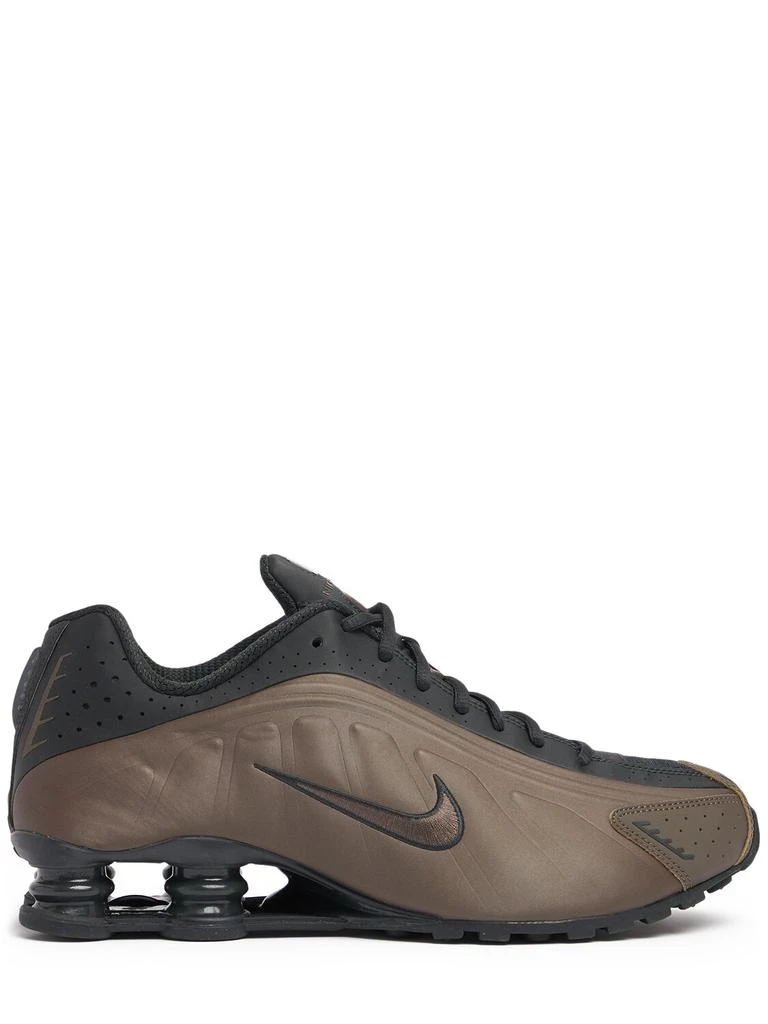 NIKE Shox R4 Sneakers - Sneakers - BeyondStyle